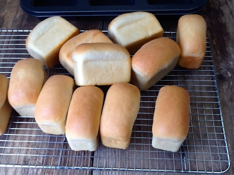 Mini Bread Rolls & Loaves - Tales From The Kitchen Shed