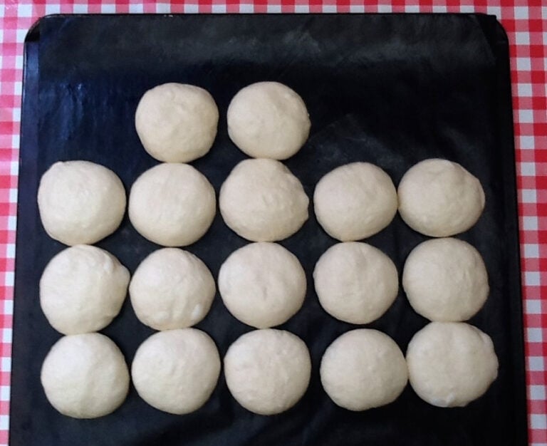 Mini Bread Rolls & Loaves - Tales From The Kitchen Shed
