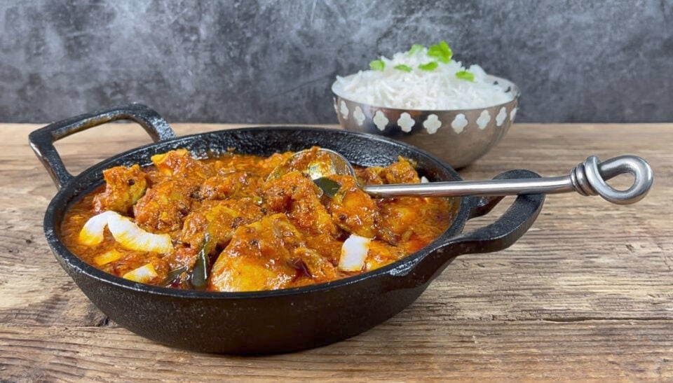 Kerala Style Chicken Curry (Nadan Kozhi) - Tales From The Kitchen Shed