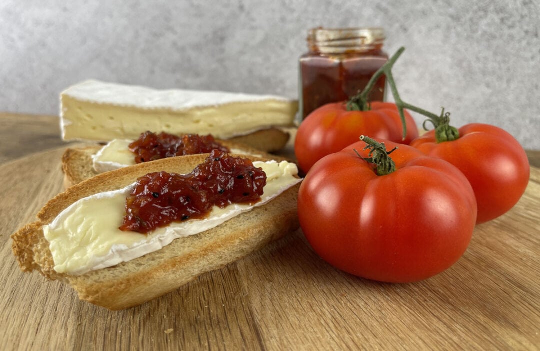 Tomato and Chilli Chutney - Tales From The Kitchen Shed